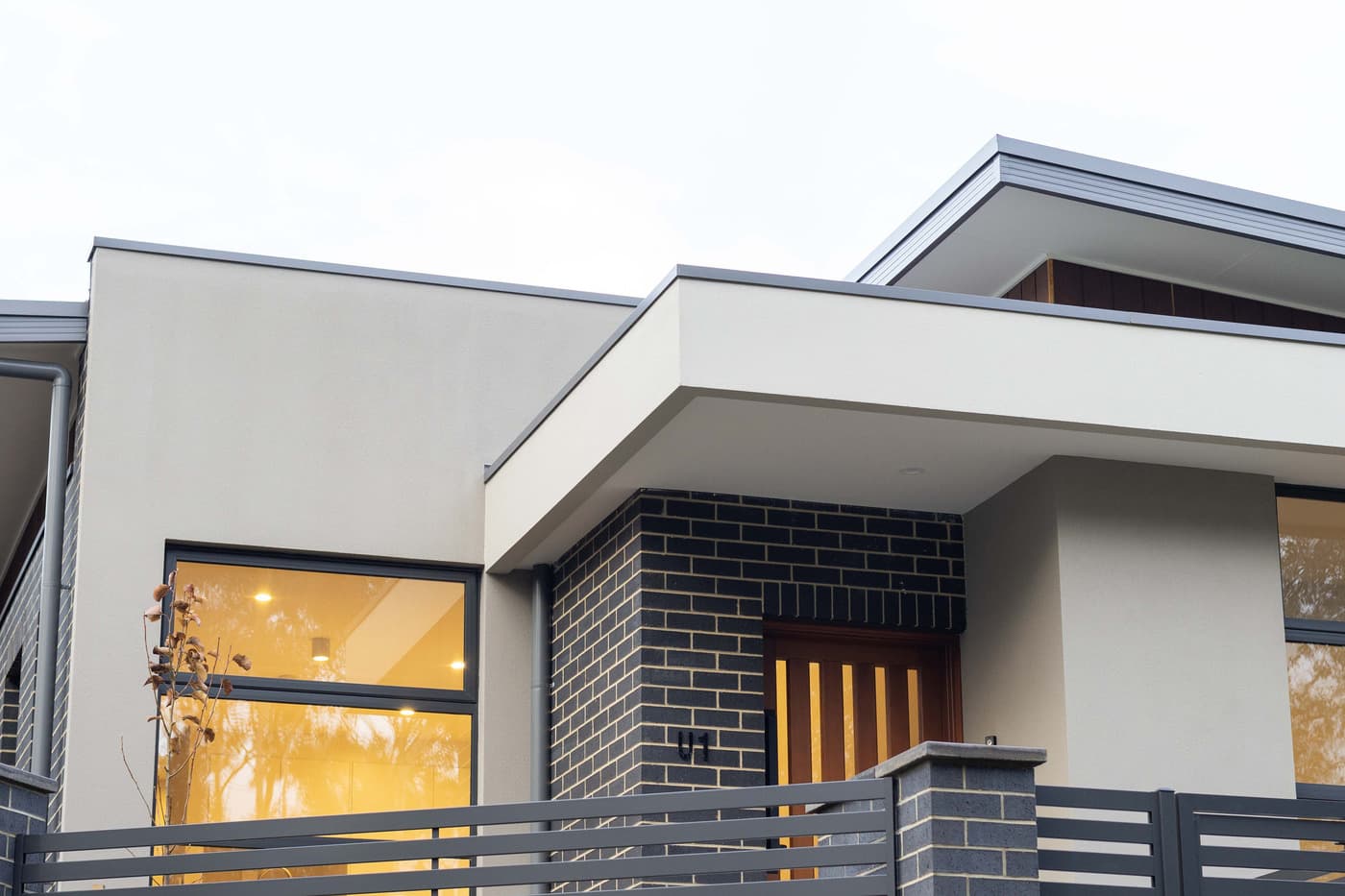 Status Living - Status Living